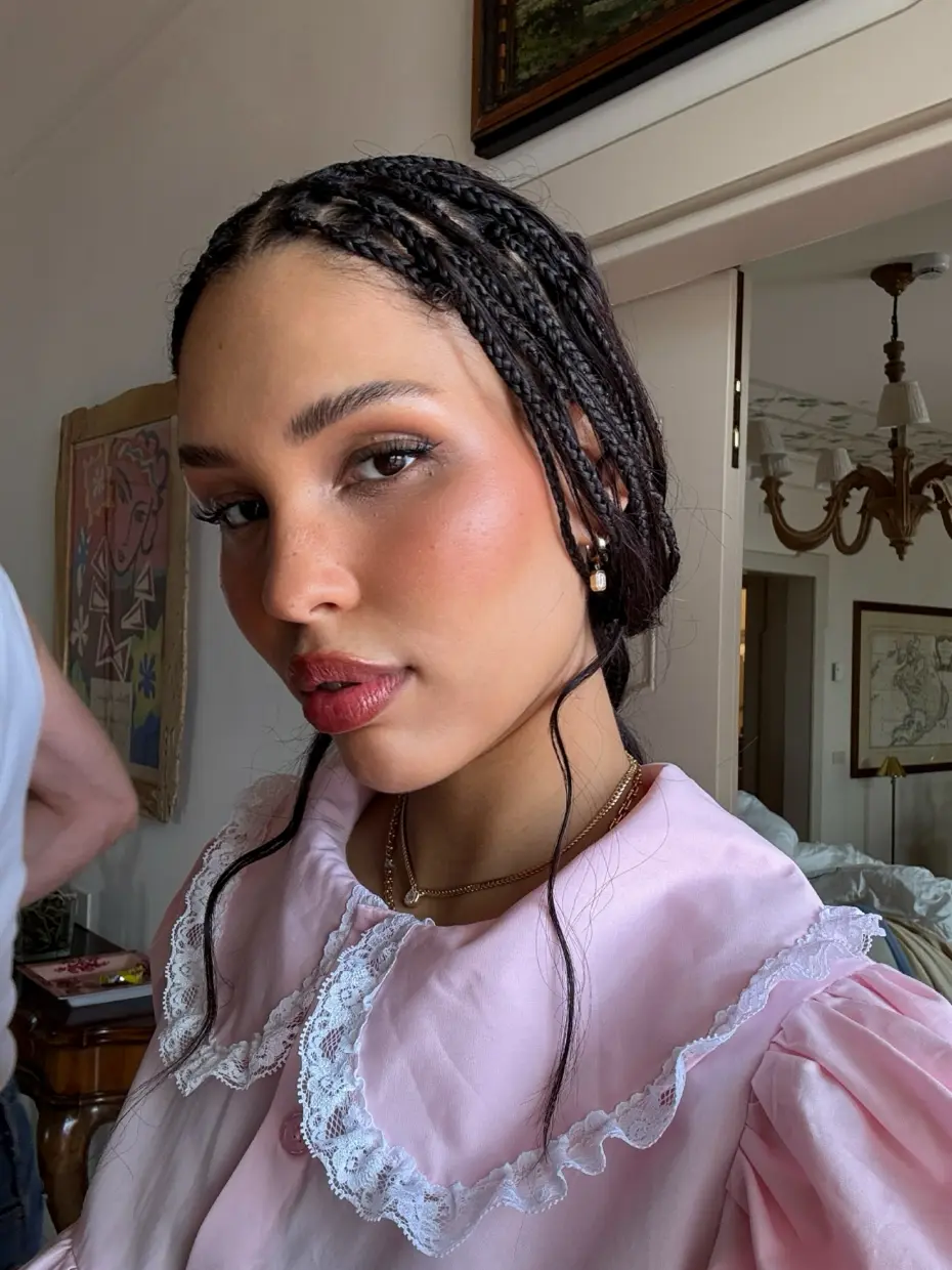Nara Smith: Age, Height, Wiki, Bio, Net Worth, and Boyfriend | bigwritehook